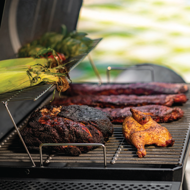 Smokin’ Champ® Barrel Grill and Offset Smoker - Char-Griller